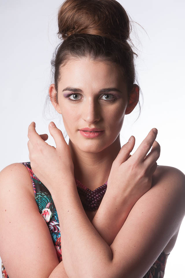 victorie.com - Wearin' The Cross Of My Calling