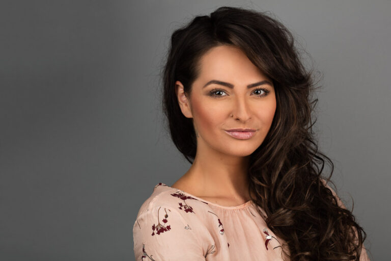 victorie.com - Wearin' The Cross Of My Calling